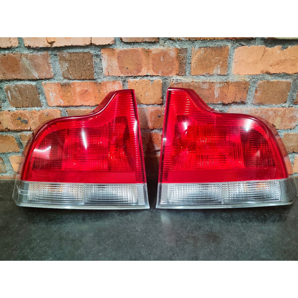 Volvo S60 Sedan 2001-2005 Rear Tail Lights Lamps Lampu Belakang 1 Pairs ...