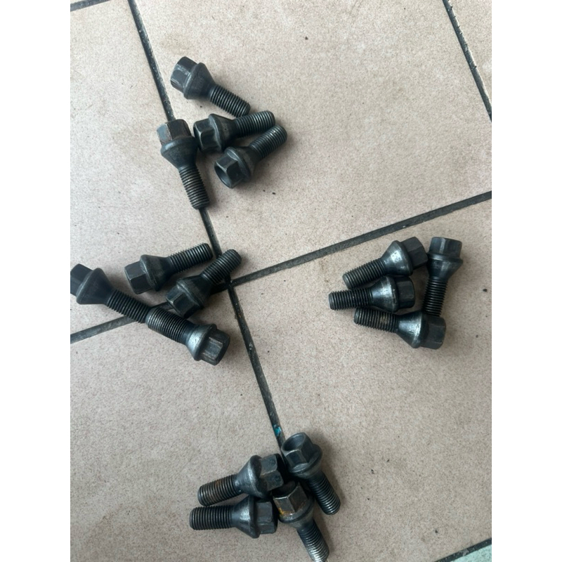 mini cooper r50 r53 r52 wheel lock nut original bmw (used) | Shopee ...