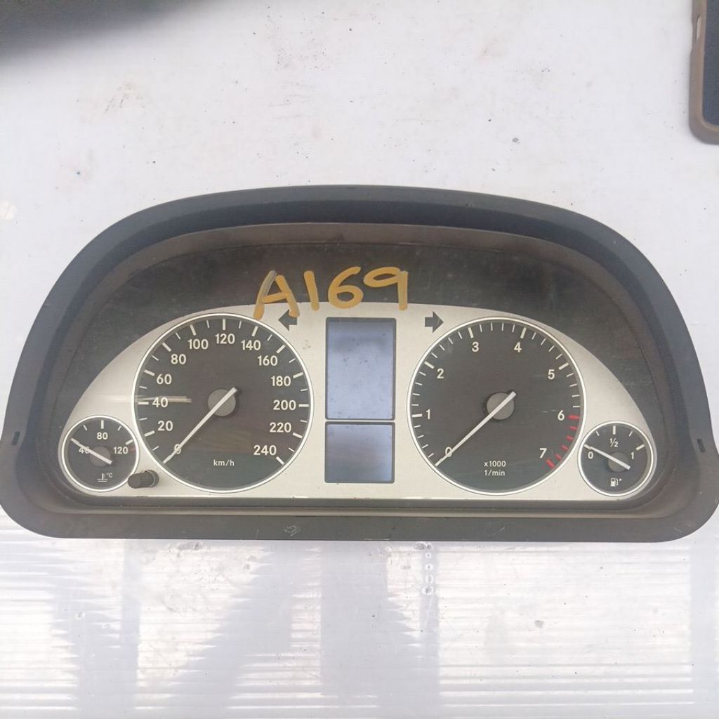 Mercedes Benz w169 meter used | Shopee Malaysia
