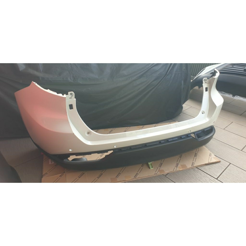 Toyota Harrier xu80 Rear Bumper | Shopee Malaysia