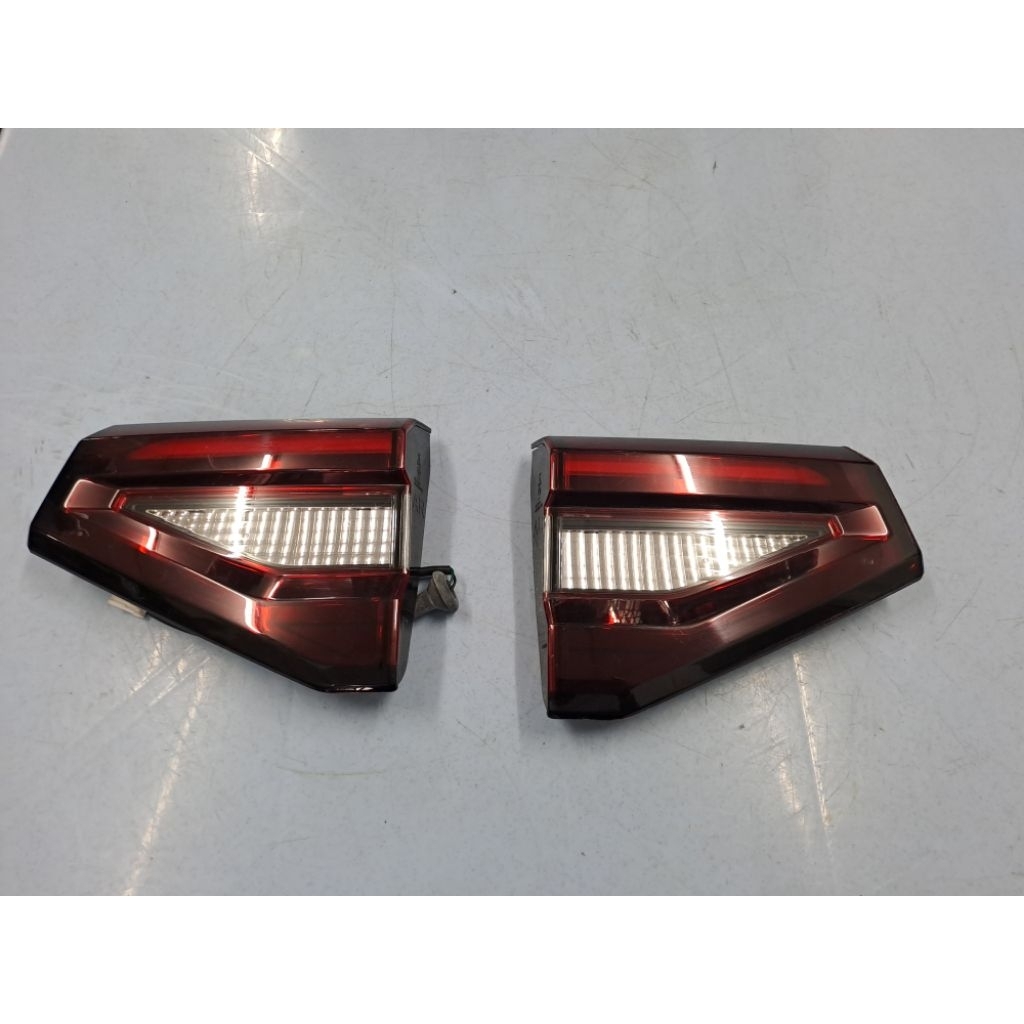 Rearlamp / lampu belakang bonet perodua ativa original ( SECONDHAND ...