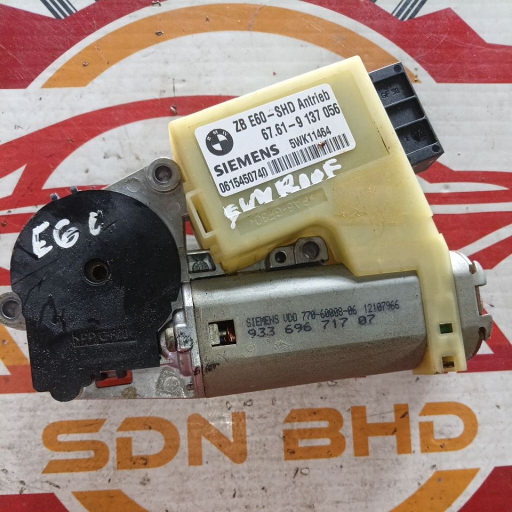 BMW E60 SUNROOF MOTOR USED | Shopee Malaysia