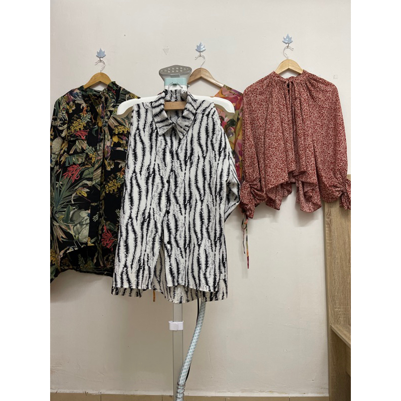 BAJU CANTIK PRELOVED | Shopee Malaysia