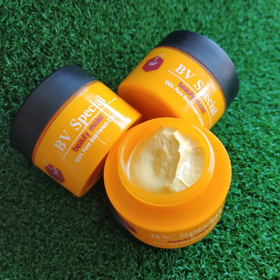 ORIGINAL BEE VENOM MOIST NEW PACKAGING | Shopee Malaysia