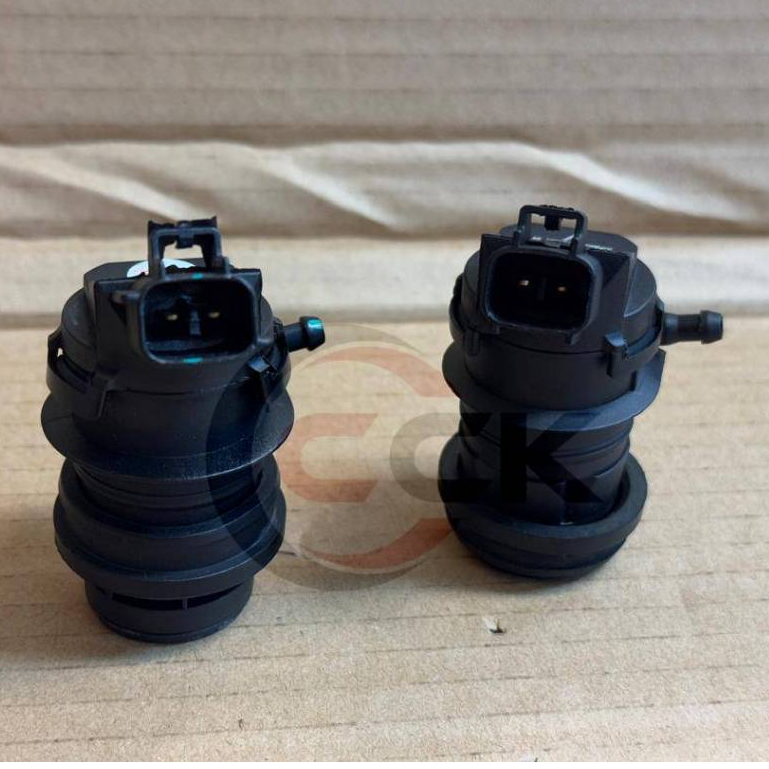 TOYOTA INNOVA TGN40 2005 - 2015 YEAR FRONT / REAR WINDSHIELD WIPER TANK ...