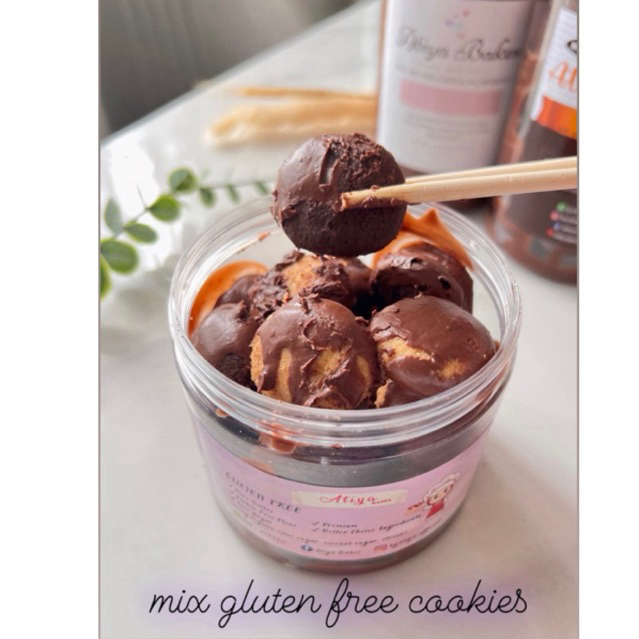 Mix gluten free cookies with couverture melted chocolate | Shopee Malaysia