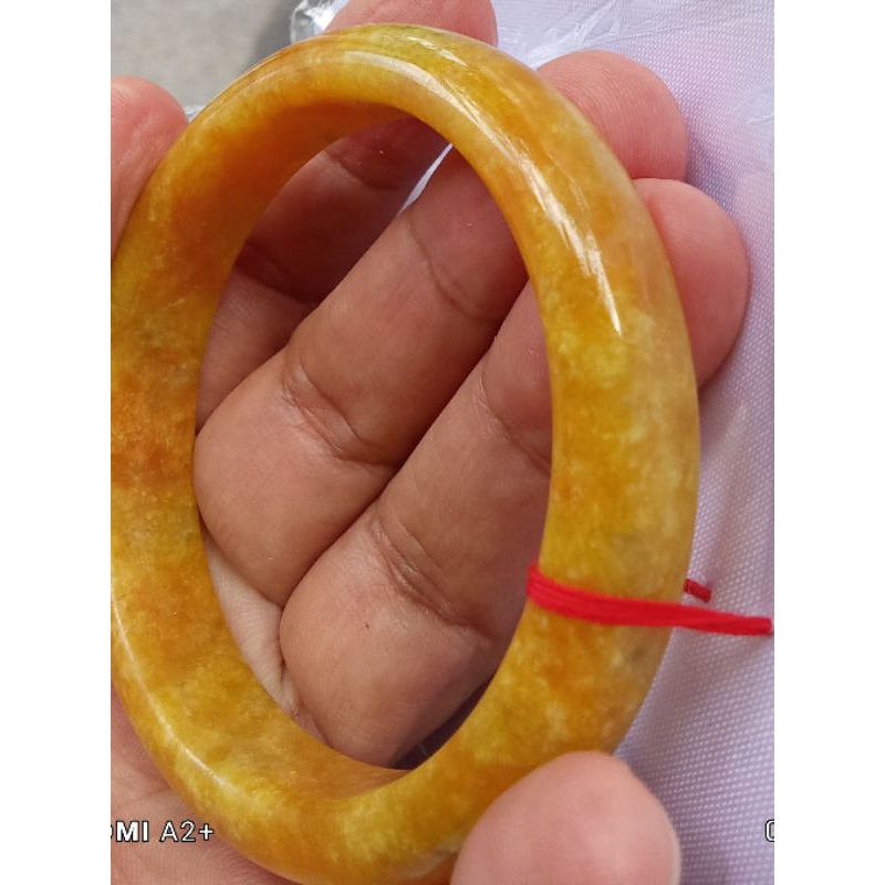 NATURAL GOLDEN YELLOW JADE BANGLE BURMESE ORIGINAL. | Shopee Malaysia