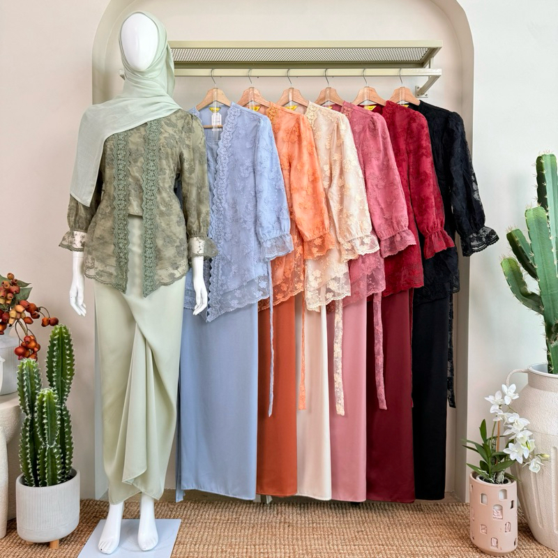 KEBAYA YARNI BY BUTIK ORKED.CO | Shopee Malaysia