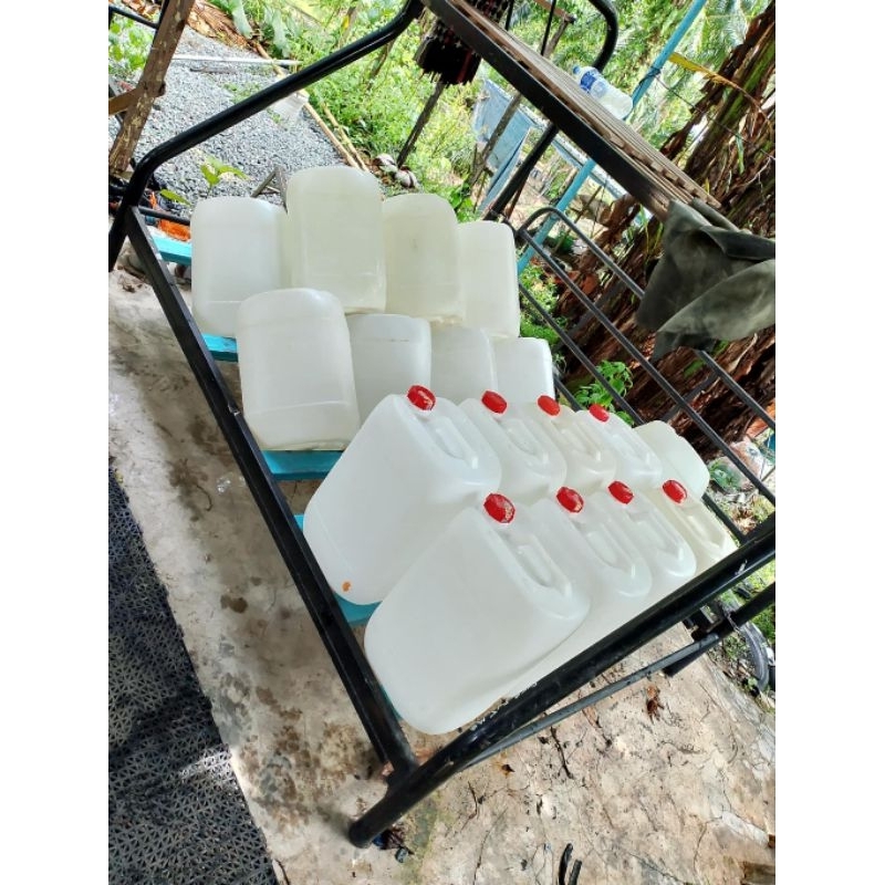 tong minyak / Jerry can / tong plastik 25 liter / tong air / empty ...