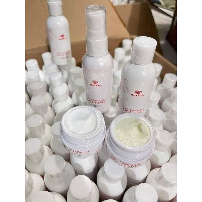 MAXIE GLOW WHITENING CREAM FLEK | Shopee Malaysia