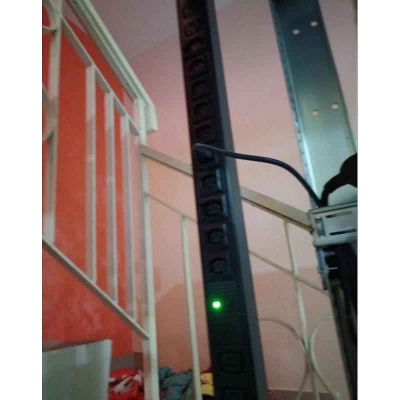 Emerson Network Power 24-port Server Power Distribution Unit (PDU ...