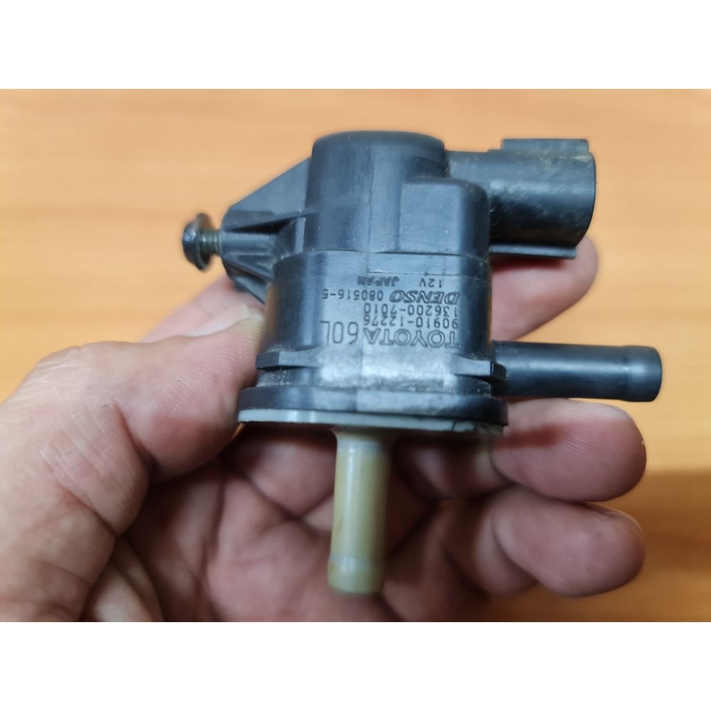 Toyota vacuum ficd sensor 60L 1pcs, used. | Shopee Malaysia