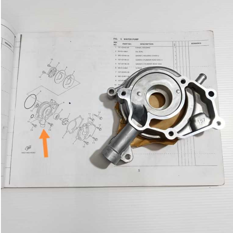 YAMAHA LC 135 CYLINDER HEAD SIDE COVER WATER PUMP HOUSING ( 1S7-E1185 ...
