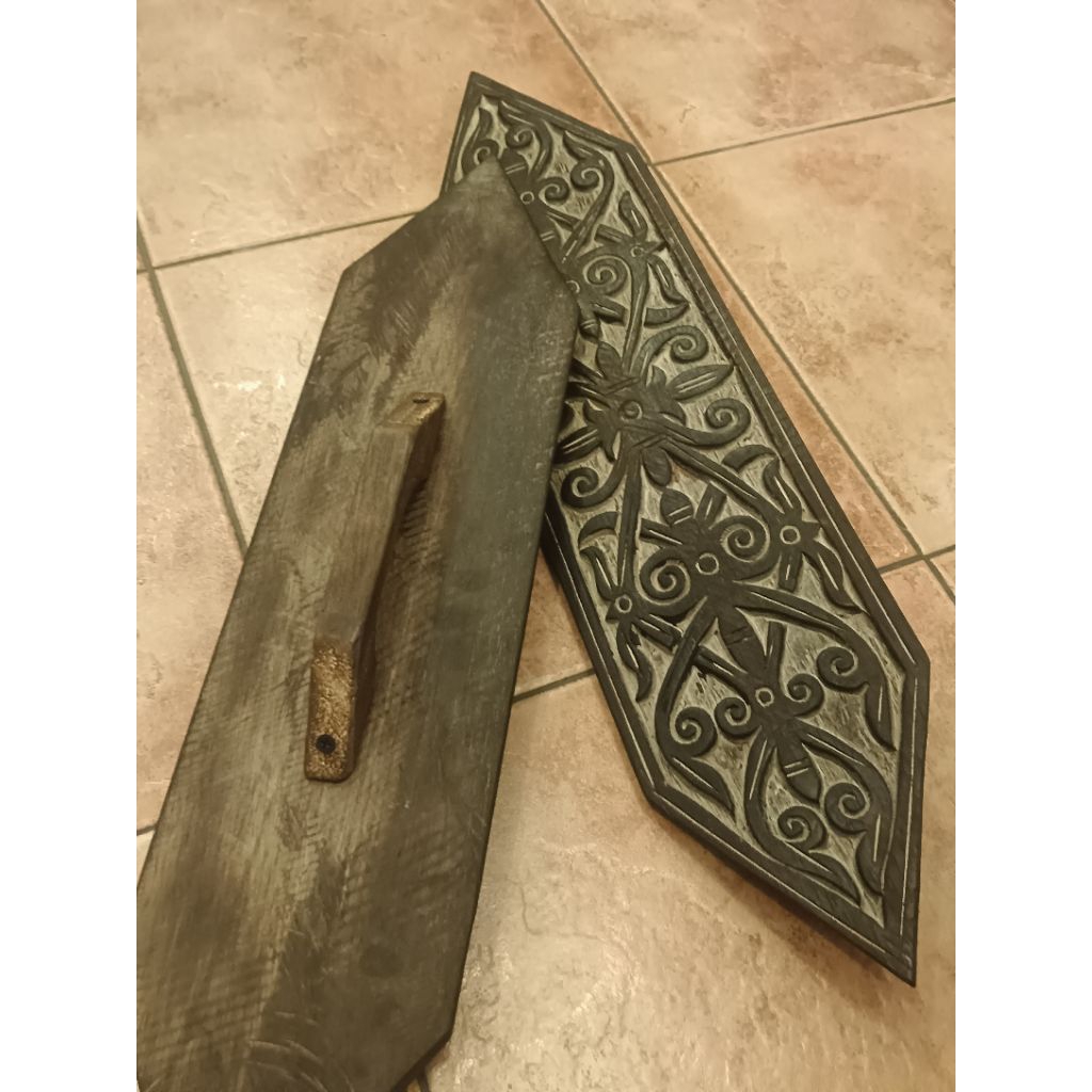 Terabai/Perisai Kayu Dari Sarawak (2 pcs) | Shopee Malaysia