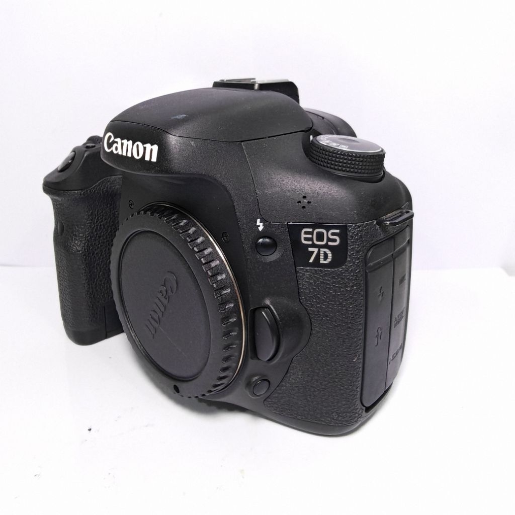 Used DSLR Canon 7D Shutter Count 9k | Shopee Malaysia