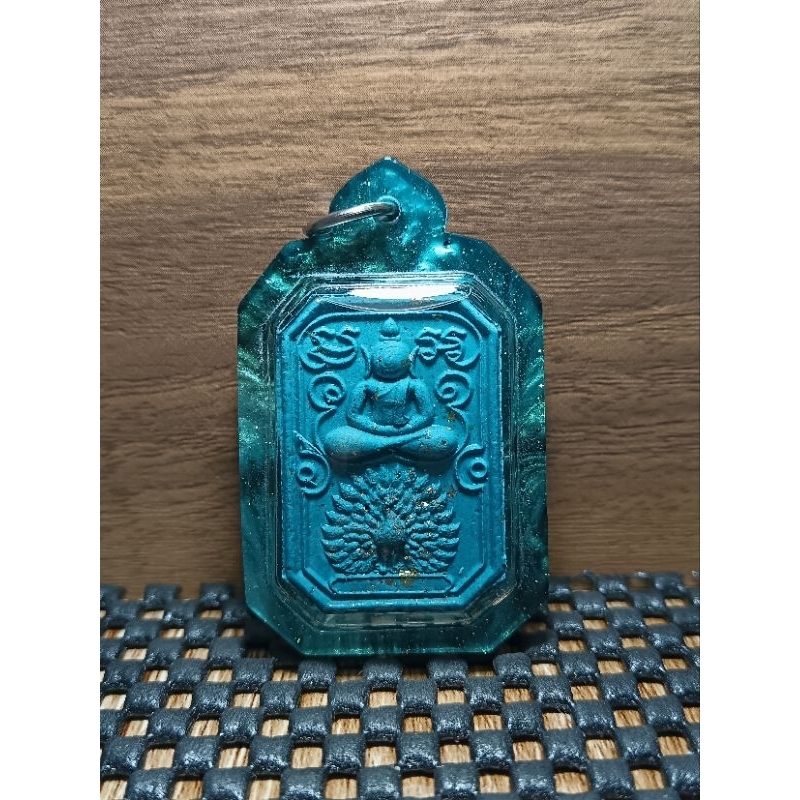 Kruba Aliyachart Phra Somdej Peacock Print Thep and Wan Mongkol Powder ...