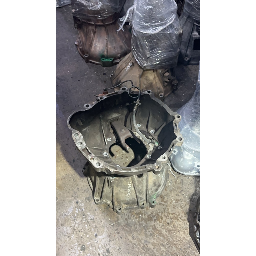 Toyota Hilux KUN25 KUN25 2KD Manual Gearbox Housing (Used Original ...
