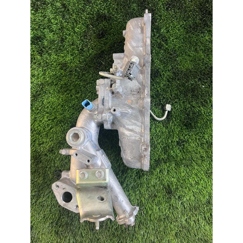 intake manifold Nissan Navara Yd25 Np300 Condition Halfcut | Shopee ...
