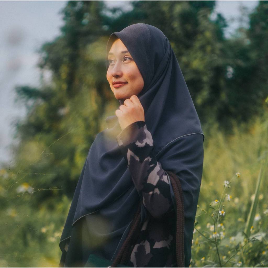 WERDA - Tudung Bawal Labuh Bidang 60 Instant Berdagu Werda Adina ...