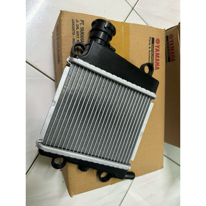 RADIATOR NVX155 V2 Nmax V2 COOLANT ASSY 100% ORIGINAL （B6H-E240A-01 ...