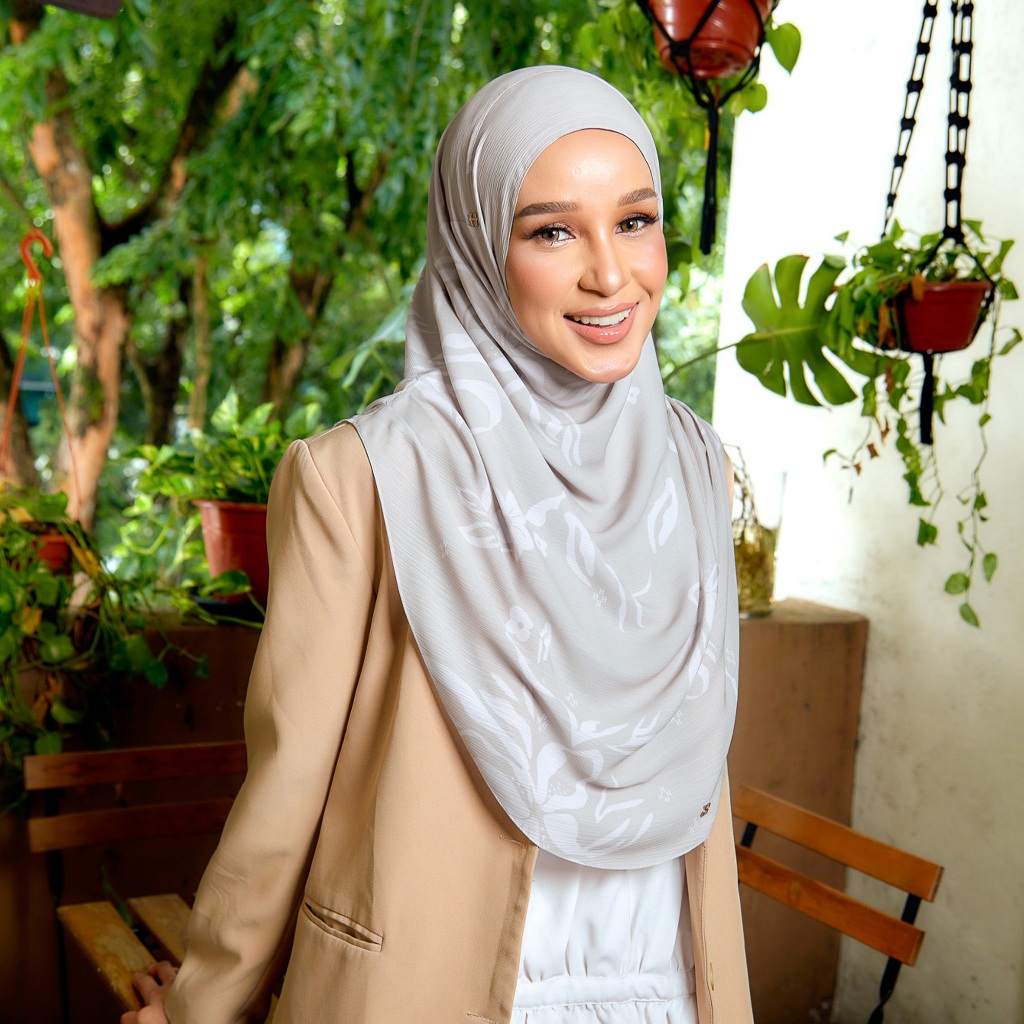 HEGIRA TWEELY - SO BASIC SEPHIA | PRINTED SLIP ON (INSTANT HIJAB ...