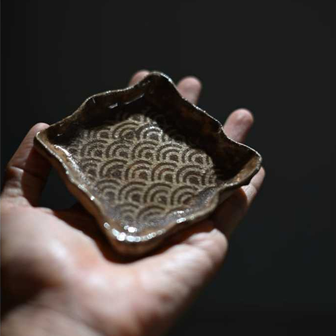 Alimbubu Small Patterned Plates (Made by Local Potter) | Shopee Malaysia