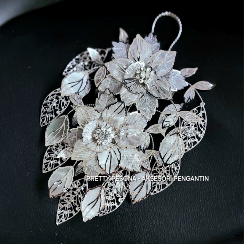 AKSESORI PENGANTIN Bunga Tangan Besi | Shopee Malaysia