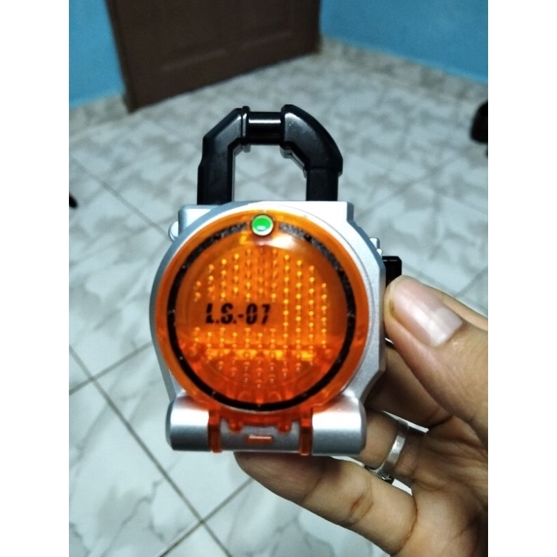 ORIGINAL BANDAI LOCKSEED SG ORANGE 🔥 | Shopee Malaysia