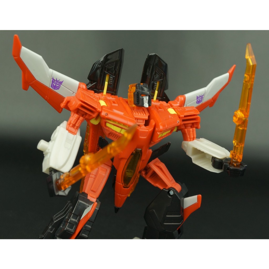AUTHENTIC Transformers Generations IDW Armada Starscream Thrilling 30 ...