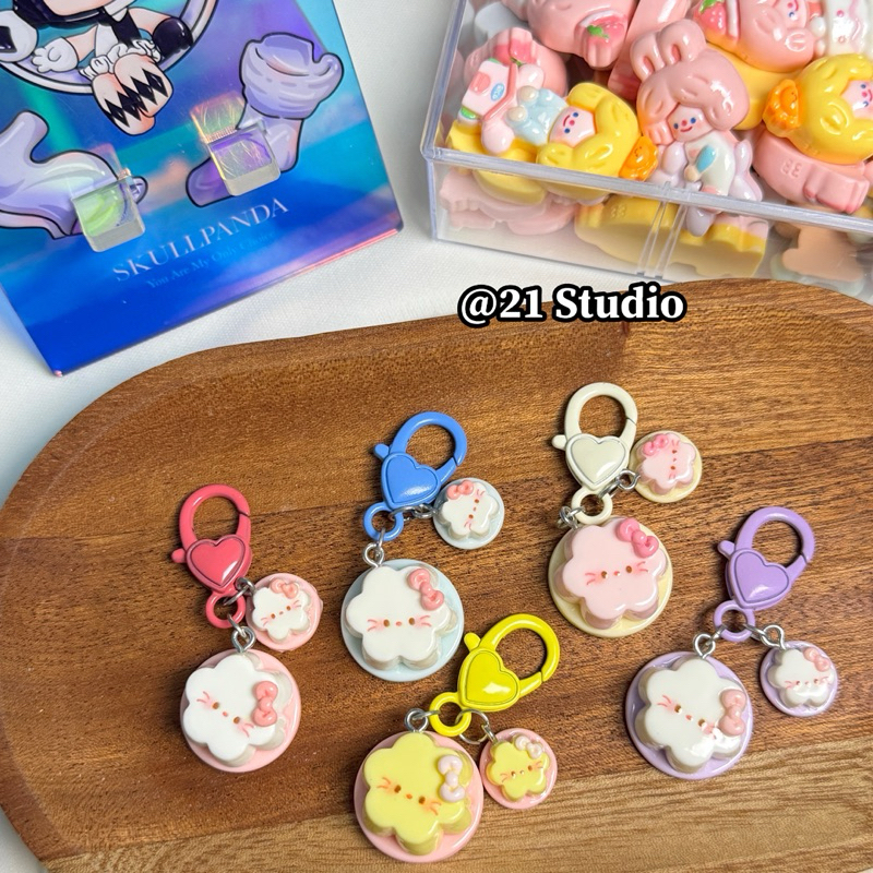 Macaroon Hello Kitty Pudding Jelly Keychain School Bag Decoration ...