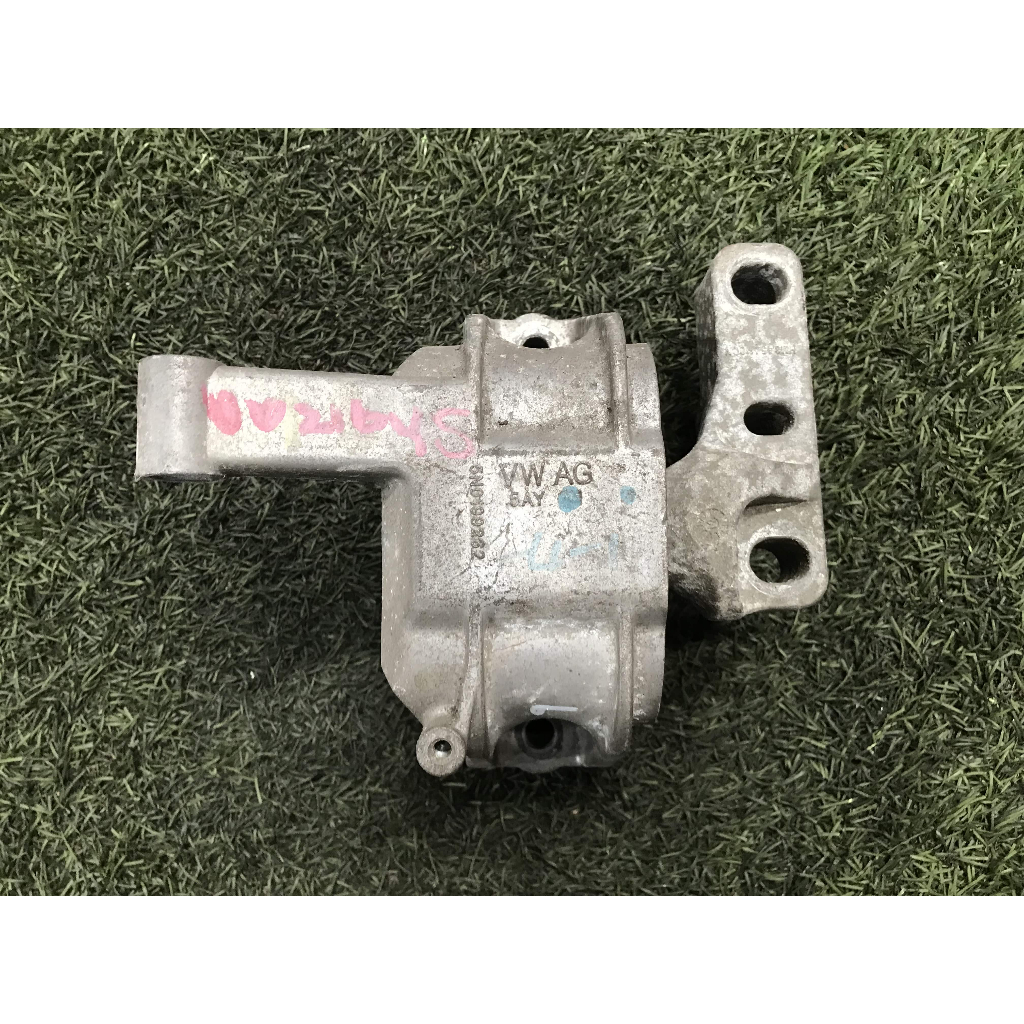 Volkswagen Sharan 7N 2011-Present Engine Mounting RH (5N0199262)(CCZ 2. ...