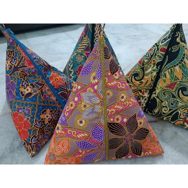 Beg Piramid Corak Batik. Beg Doorgift. Wedding Bag. | Shopee Malaysia