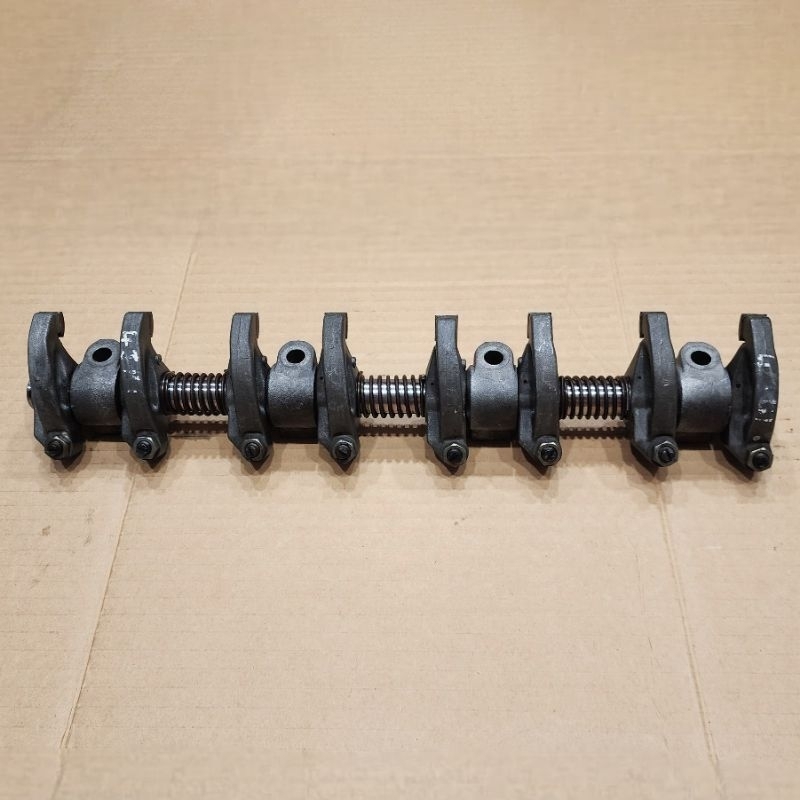 Isuzu D-MAX Trooper NHR 2.5 4JA1 2.8 4JB1 rocker arm USED Hicom ...