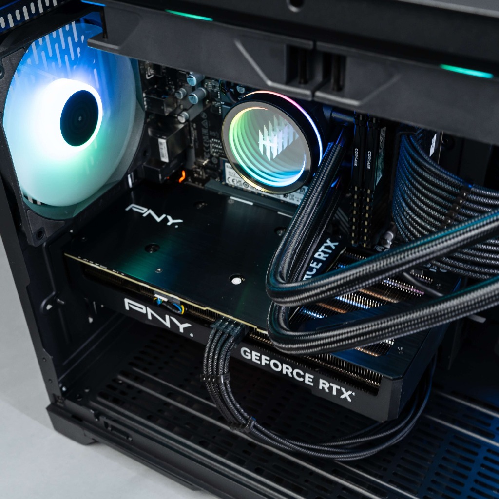 EMARQUE XR - AMD Ryzen 7 9800X3D / Radeon RX 9070 XT Gaming PC | Shopee ...