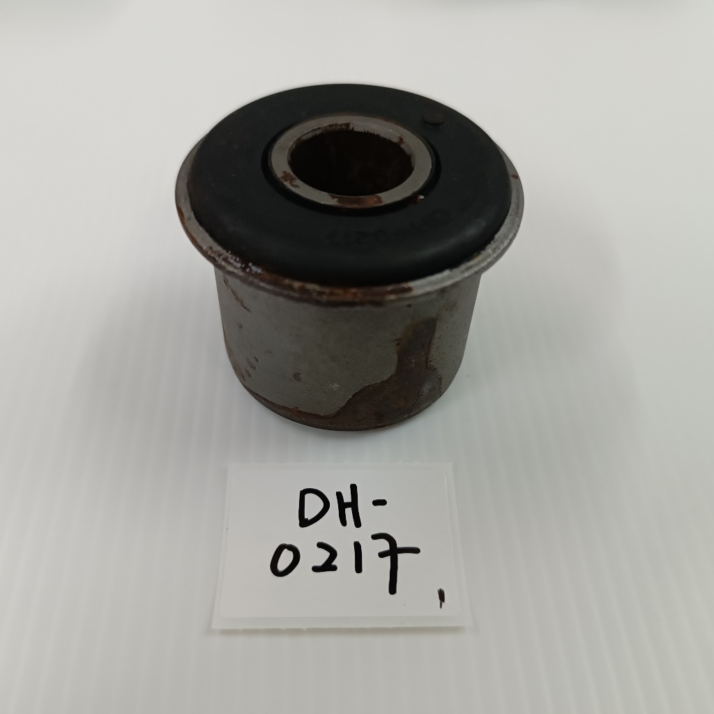 (1PCS DH-0217) (Short) REAR SPRING BUSH FOR DAIHATSU DELTA DV57 DV58 ...