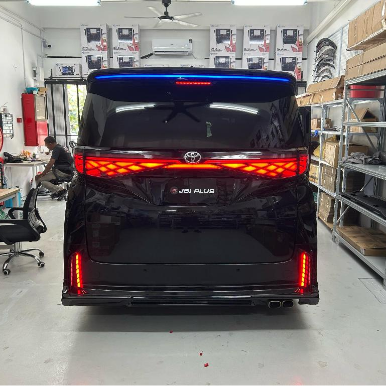 Toyota Alphard Vellfire AGH40 Butterfly taillights Alphard taillights ...