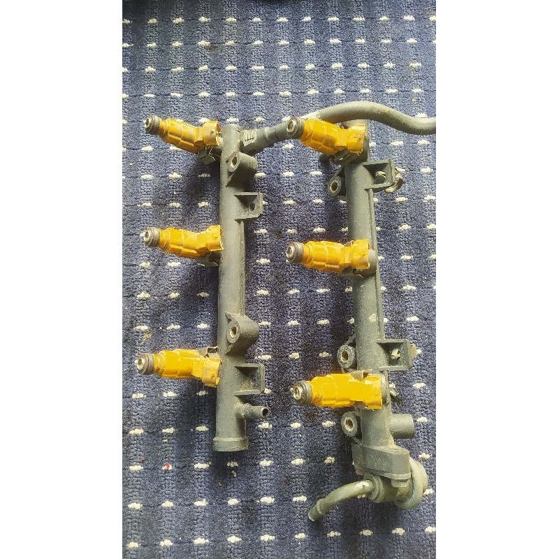 INJECTOR FUEL WITH RAIL NAZA RIA (USED) | Shopee Malaysia