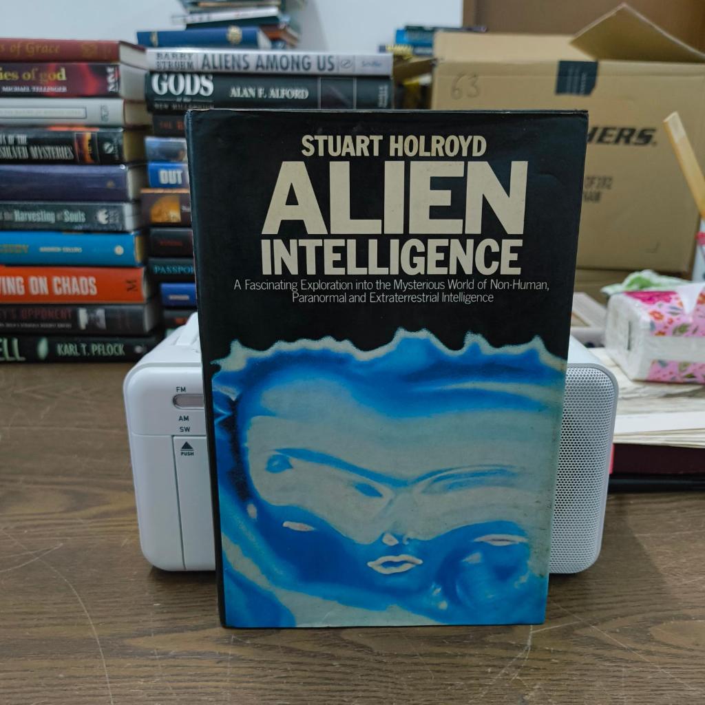 Alien Intelligence Stuart Holroyd | Shopee Malaysia
