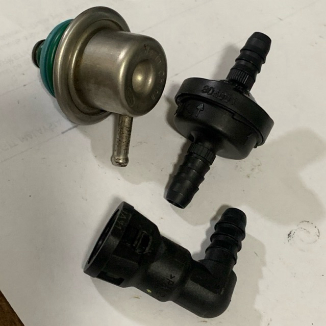 VACUUM VALVE OR ADAPTER USED ORIGINAL FOR PROTON SAGA BLM FLX PERSONA ...