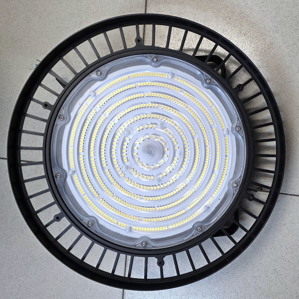 WES LED Highbay UFO 150w 200w Daylight 6500K IP65 Heavy Duty | Shopee ...