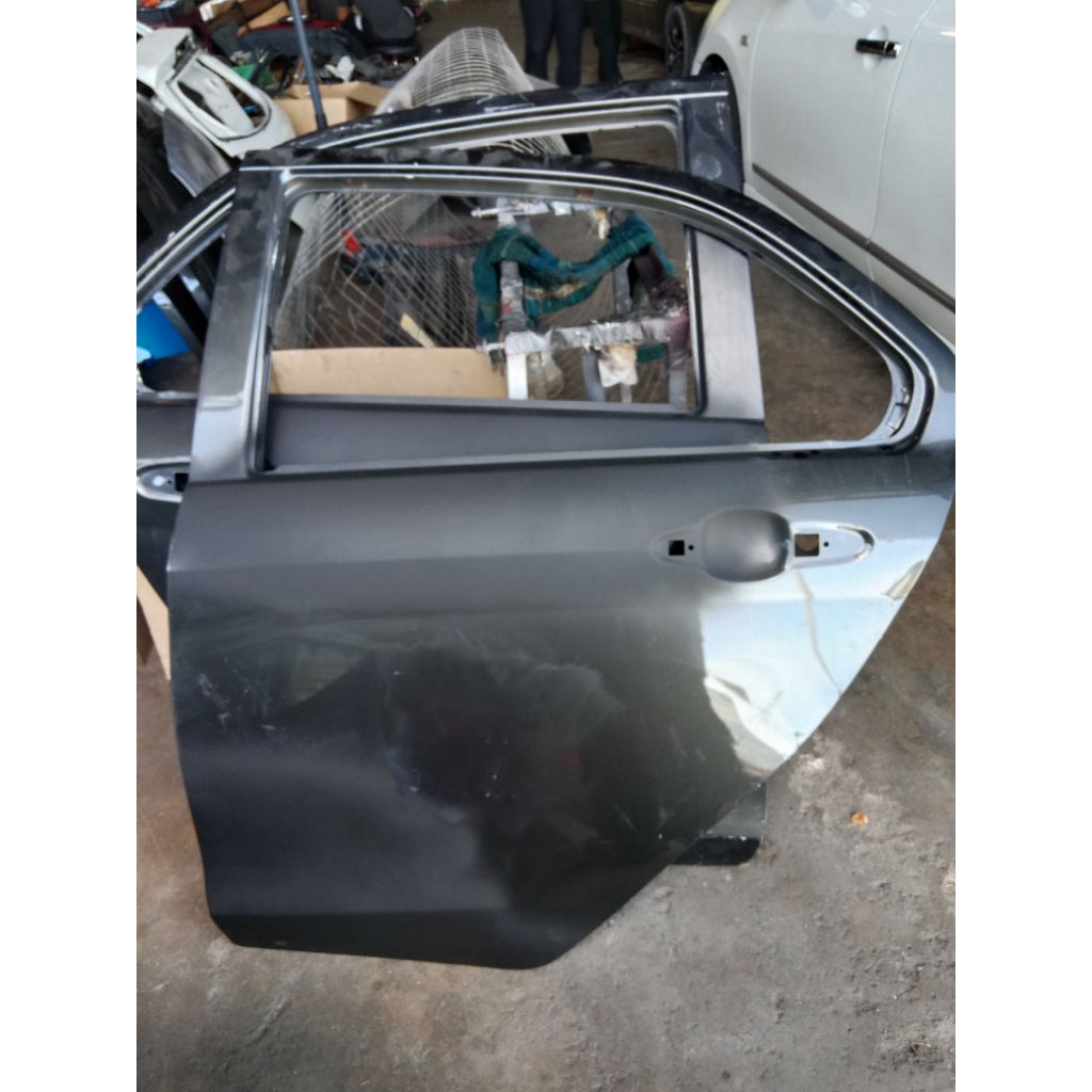 PERODUA BEZZA 2020 REAR DOOR SECONDHAND - RH & LH (KOSONG) | Shopee ...