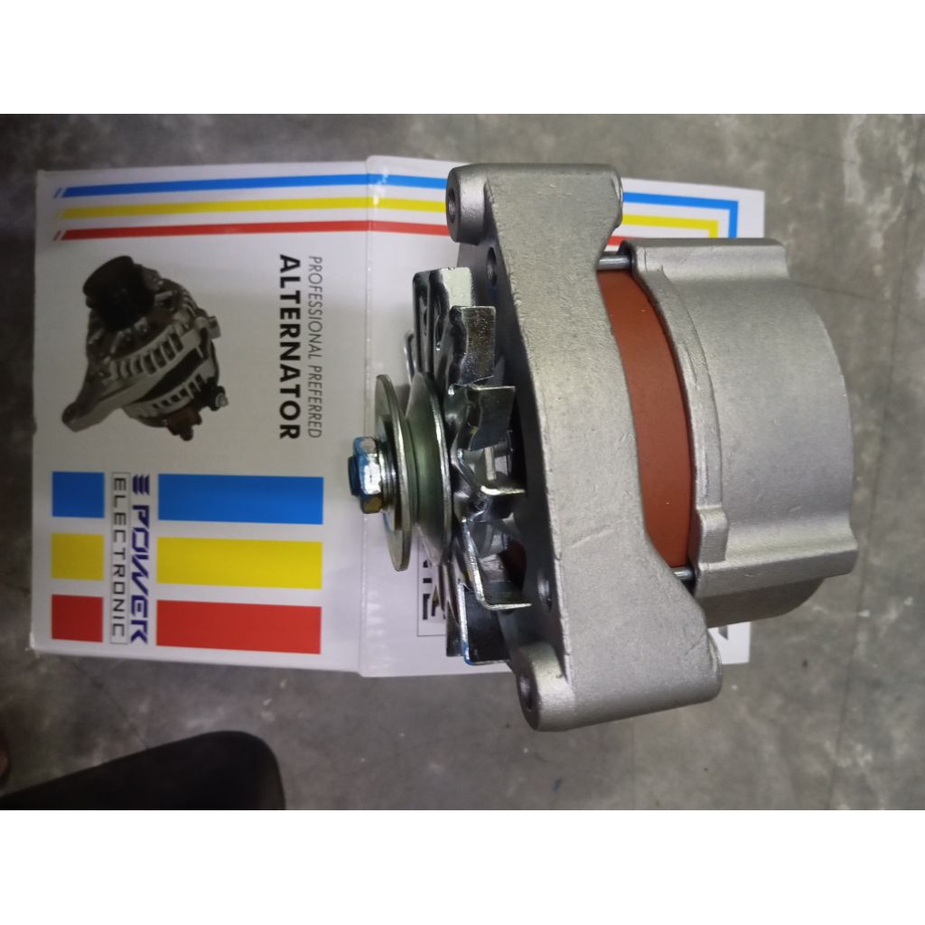 Alternator Mercedes W123 W126 0120469588, 0120469590 ENGINE : M117.963 ...