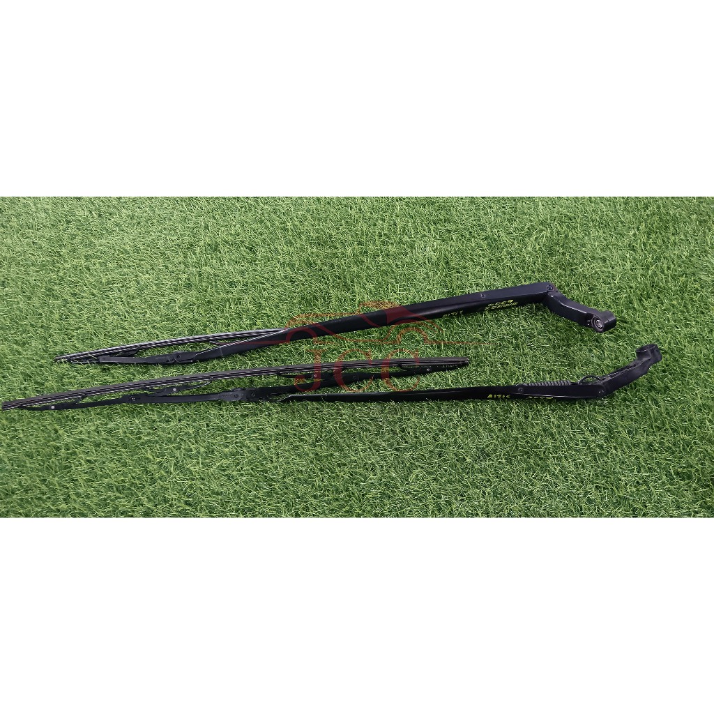 TOYOTA ALTIS ZZE141R 2009 3ZZ 1.6 WIPER ARM SET USEDITEM [2G-4A-A552 ...