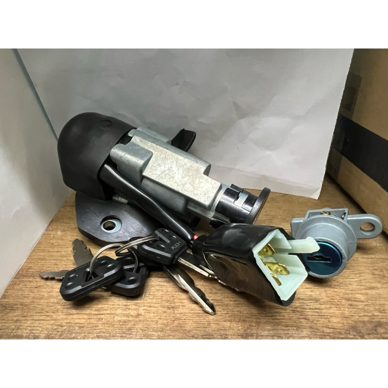 DEMAK DV 110 DV110 MAIN SWITCH SET SUIS KUNCI FULL SET DV110 | Shopee Malaysia