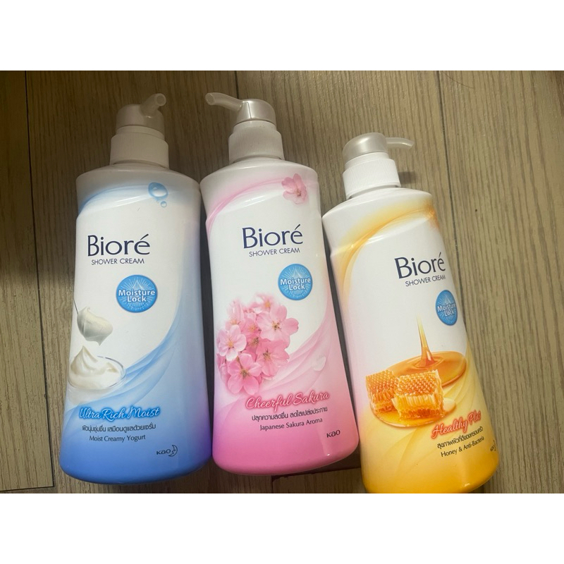 Biore` SMOOTH MOISTURISING SHOWAL Gel 550ml | Shopee Malaysia