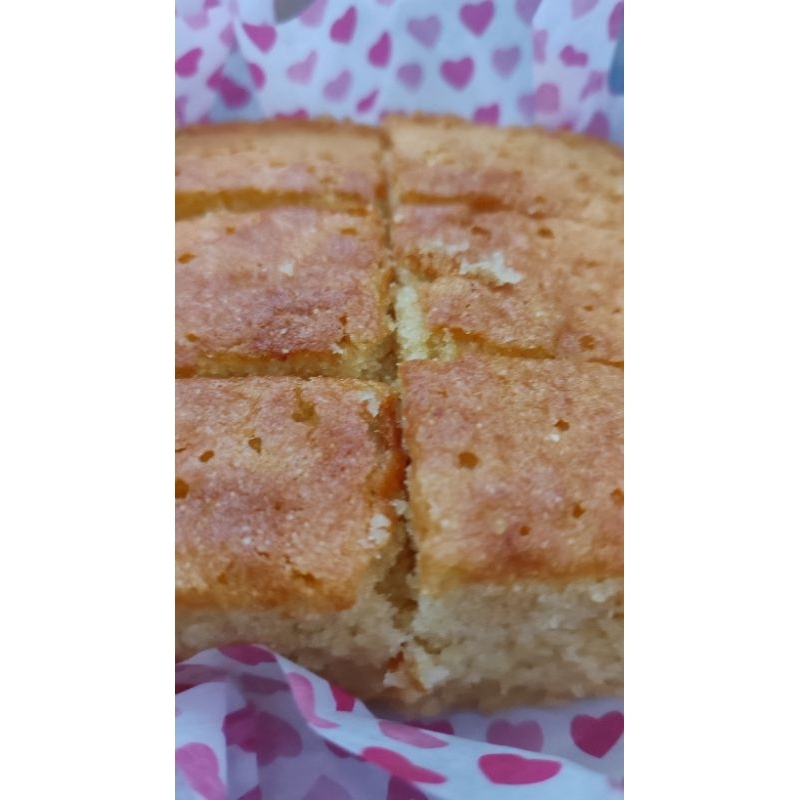 Butter Suji Cake slices in tupperware | Shopee Malaysia