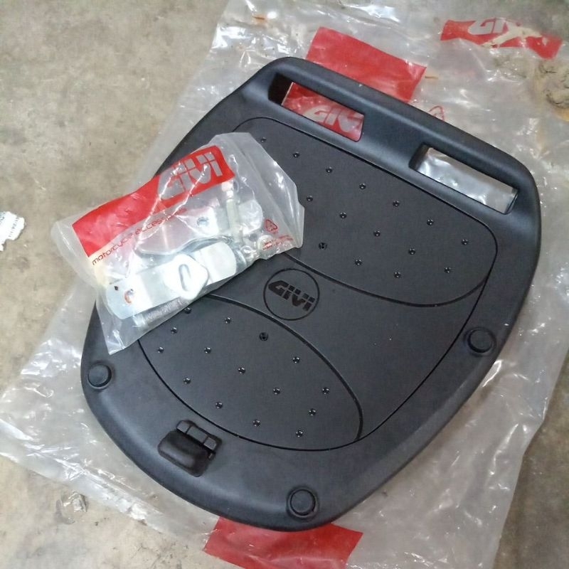 GIVI BOX BRACKET PAPAN BRACKET ORIGINAL GIVI | Shopee Malaysia