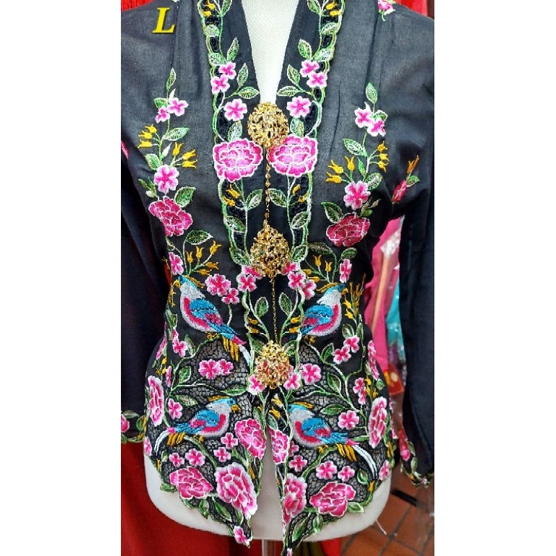 Kebaya Sulam Nyonya Embroidery Traditional Hand Made Special Design ...