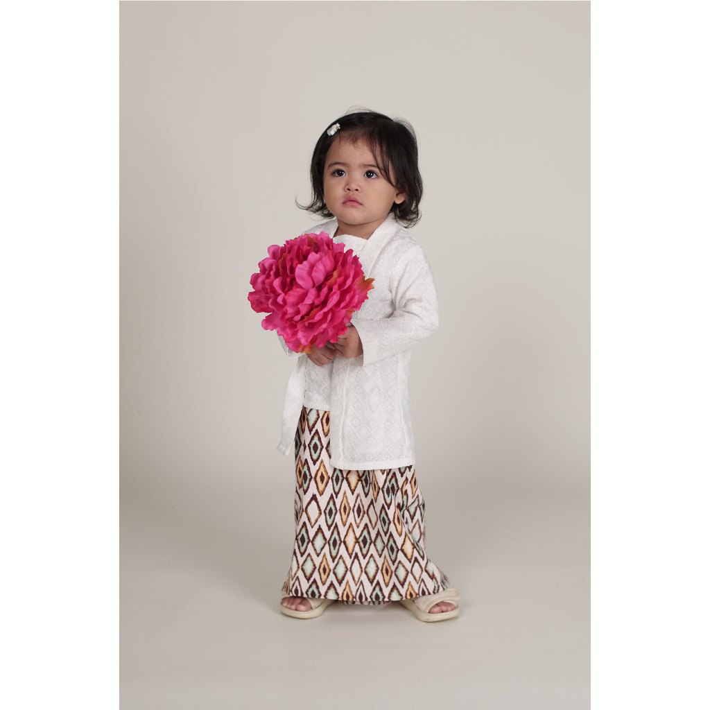 AULA CEMPAKA KEBAYA KIDS KOTA BHARU RAYA COLLECTION 2025 | Shopee Malaysia