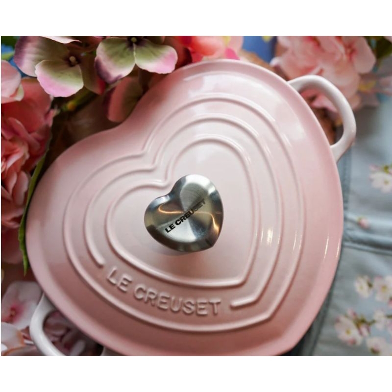 Le Creuset 20 cm Heart Shape Cast Iron Casserole | Shopee Malaysia